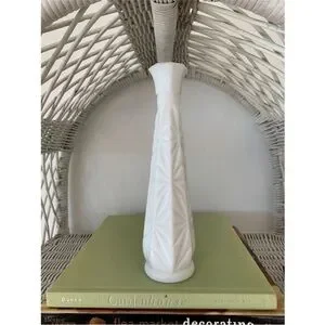 Vintage | Accents | Vintage Milk Glass Flower Vase Pinwheel Pattern 9 ...